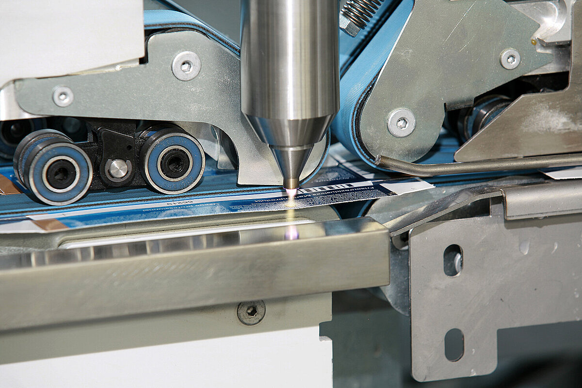 PR: Efficient and automated Openair-Plasma pretreatment of paperboard ...