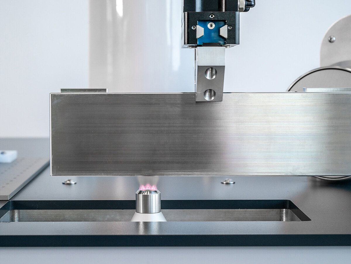 E-モビリティのためのオープンエアープラズマ